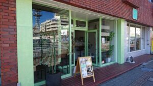 宮崎市「CAFE nosuke(カフェ ノスケ)」のチキン南蛮は胸肉だけどメッチャ柔らかい